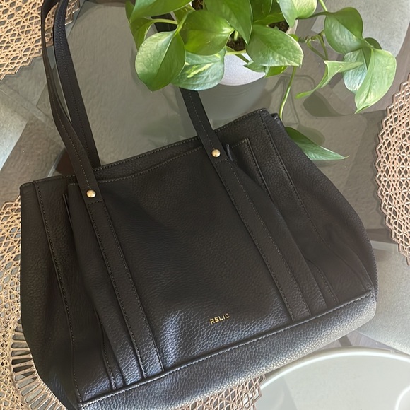 Relic | Bags | Relic Pebbled Faux Leather Shoulder Bag | Poshmark